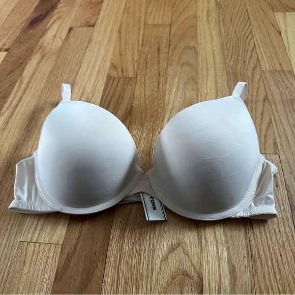 PINK Victoria's Secret | Intimates & Sleepwear | Nwt Vs Pink Wear ...